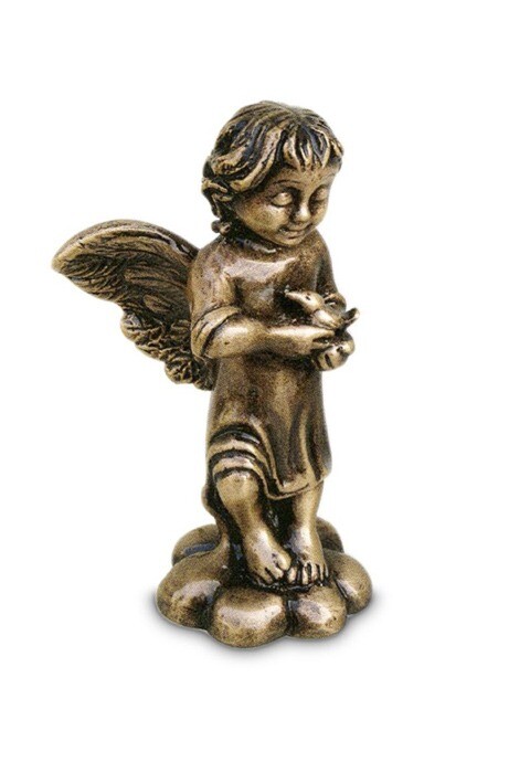 Bronze angel memorial statue for a lasting presence | legendURN UK